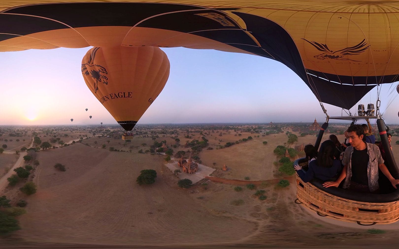 Documentary Series in 360 Degrees: "Chasing the World" by Daniel Bury